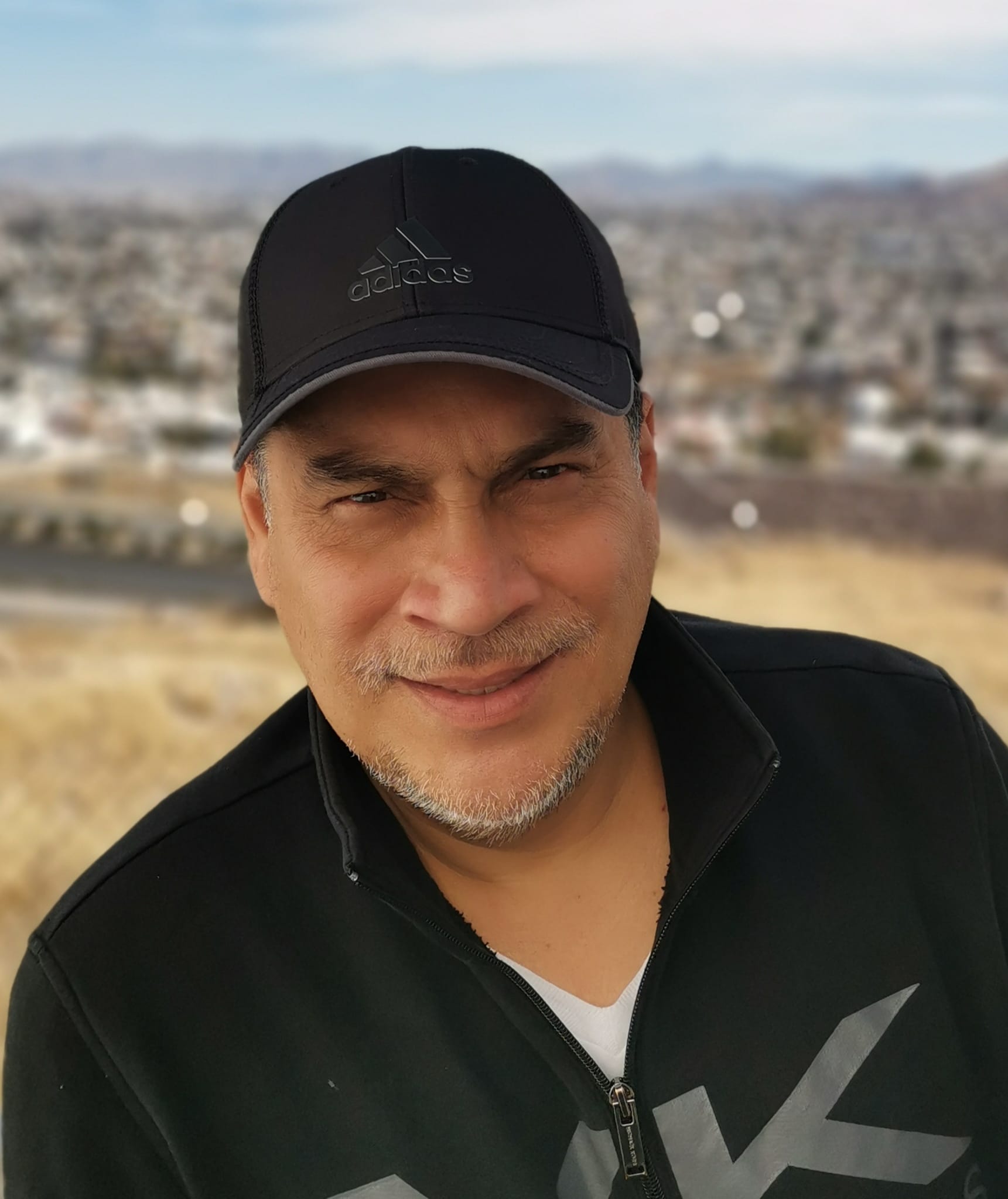 Al perverso se le puede conocer en un solo día* – Al Contacto