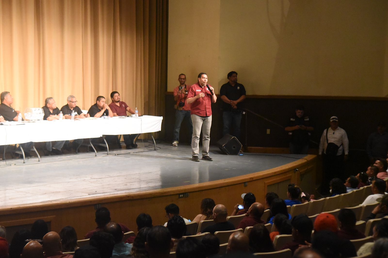 Cruz Pérez Cuéllar presenta sus propuestas en la asamblea del SUTM ...