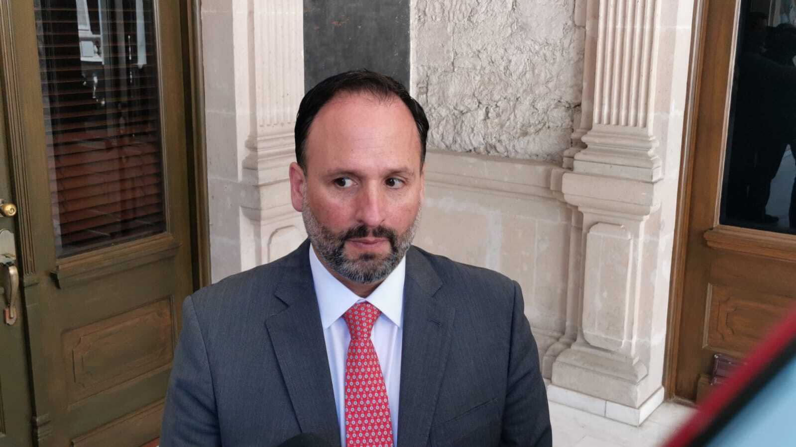 Bienvenido Roberto Fierro a la SFP: De la Peña – Al Contacto