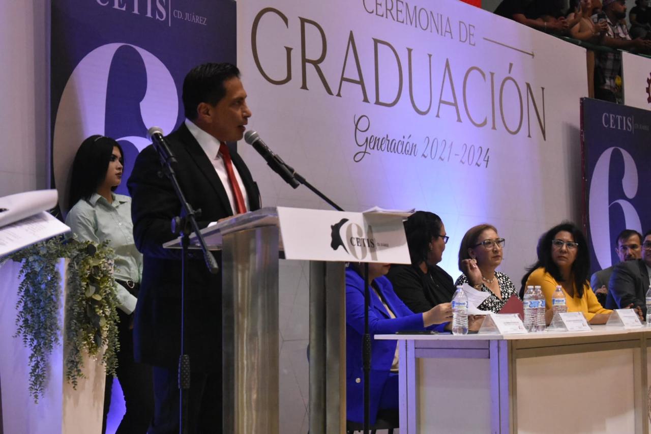 Gradúan más de 500 estudiantes del CETIS 61. – Al Contacto