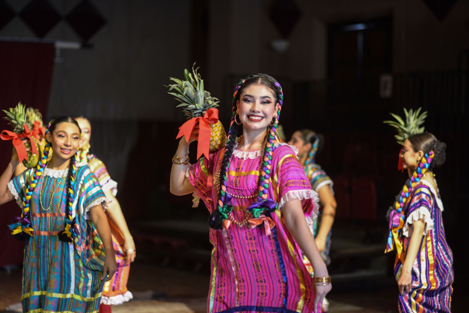 Celebran la riqueza cultural de México a través de la danza en el CMA ...