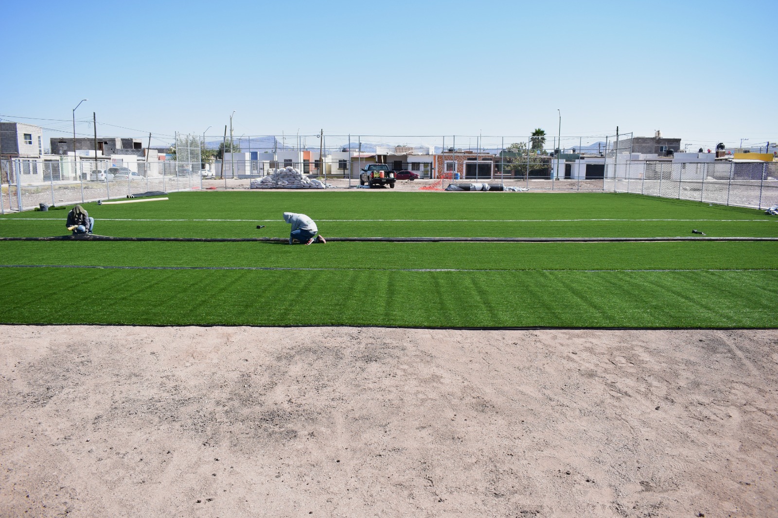 Avanza Municipio con construcción de cancha de futbol 7×7 en colonia ...