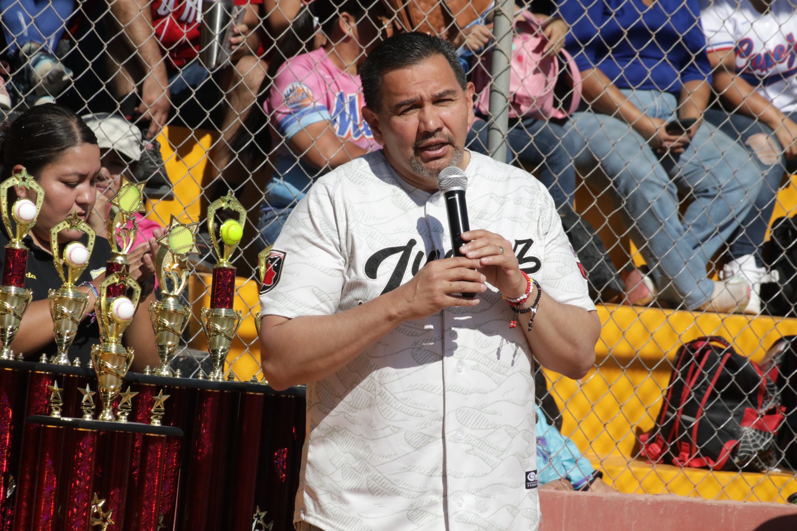 Inaugura alcalde Liga de Beisbol Villahermosa. – Al Contacto