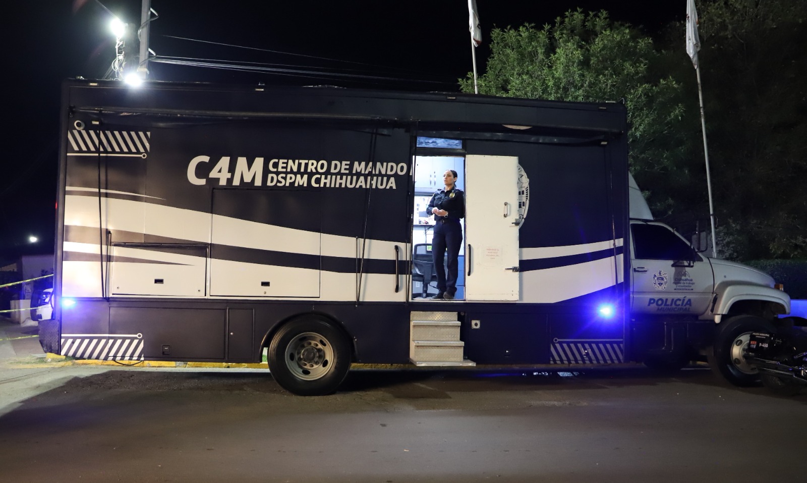 Centro de Mando Móvil de la Policía Municipal: equipado para brindar ...