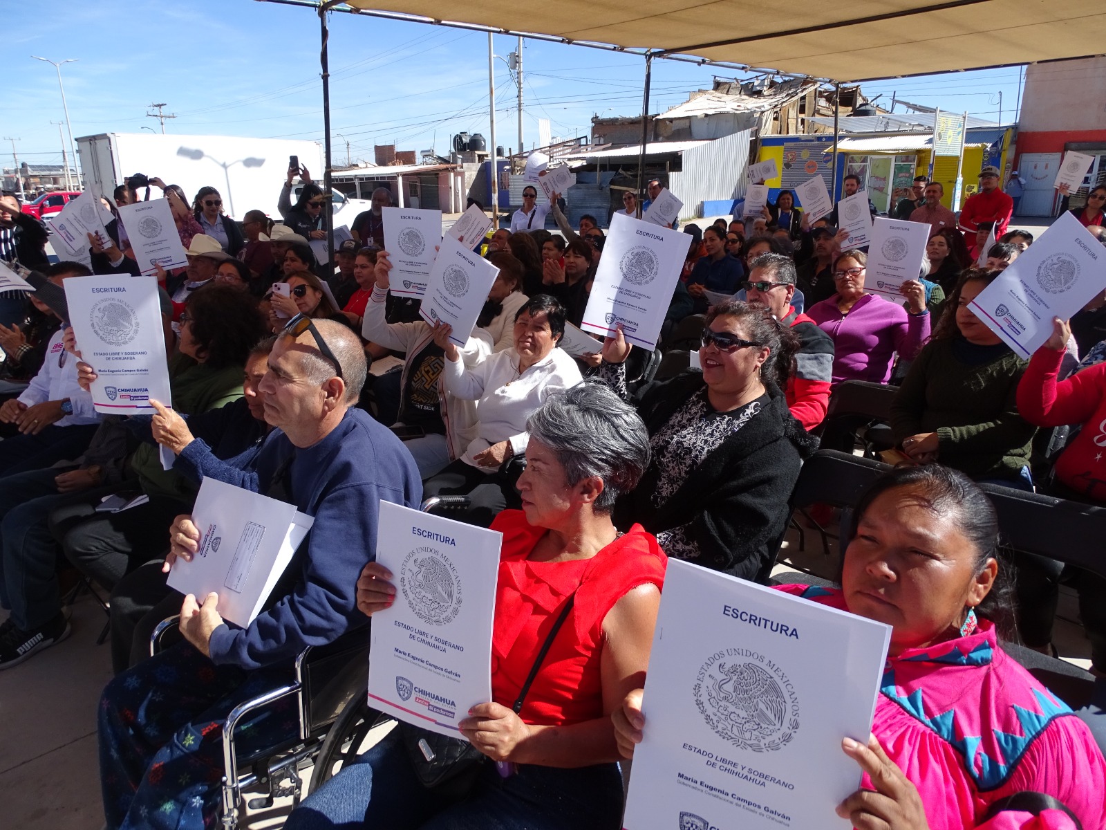 Entrega SDUE 120 escrituras de propiedad en 29 colonias de la Capital ...