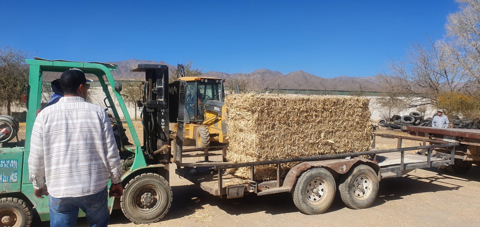 Inicia entrega de pacas de rastrojo y rehabilitación de caminos en ...