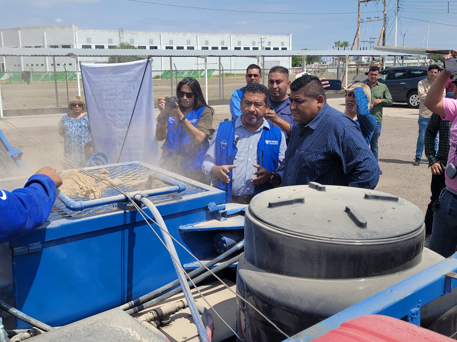 Entrega Coesvi máquina adobera al Municipio de Jiménez para apoyar a 70 ...