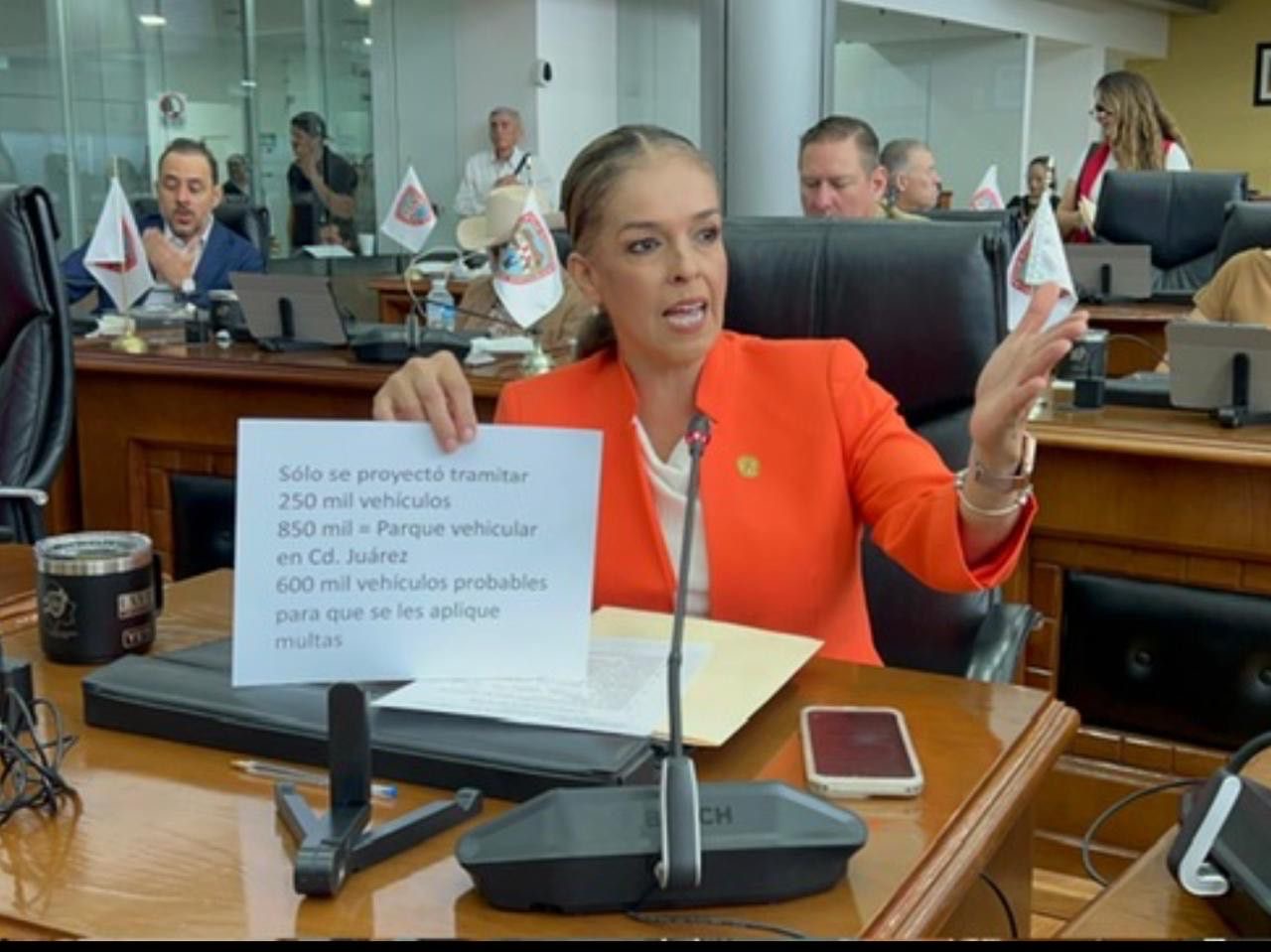 Crítica Xóchitl Contreras engomado “ecológico” para Juárez – Al Contacto