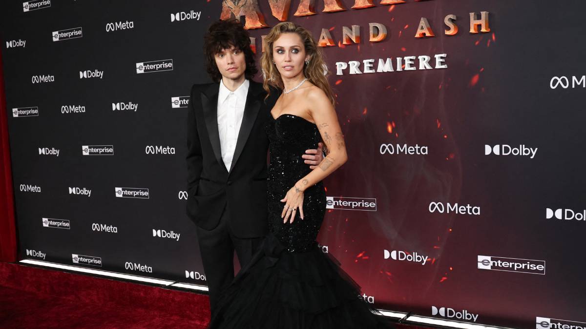 Miley Cyrus se compromete con Maxx Morando tras cuatro años de relación ...
