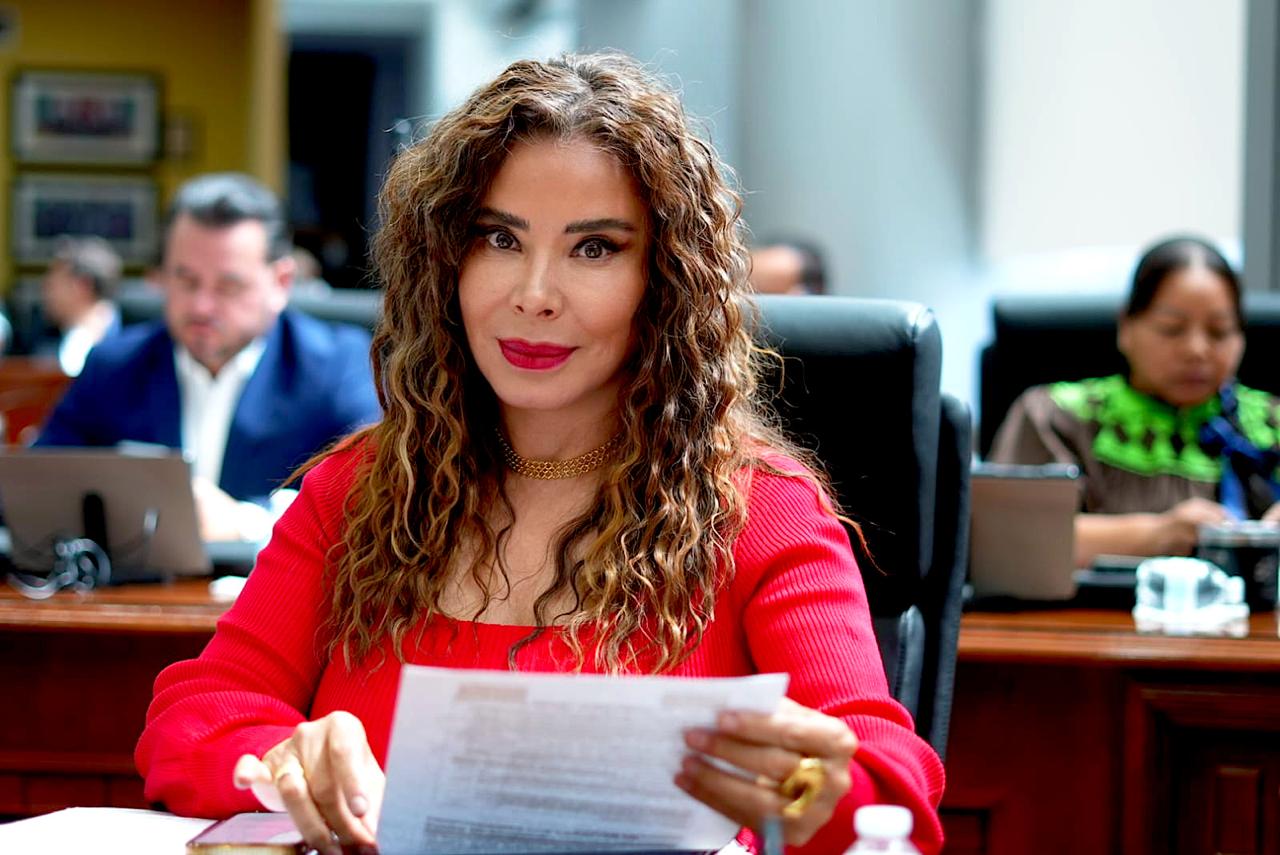 Tiene 4 meses yéndose, no logrará desestabilizar a nuestra bancada ...